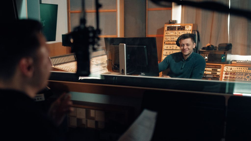 Tom Rauschkolb: Mit der eigenen Stimme zum Erfolg